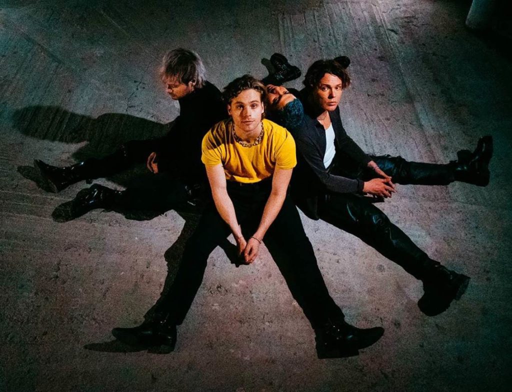 Calm el mejor álbum de 5sos - Leer es saber